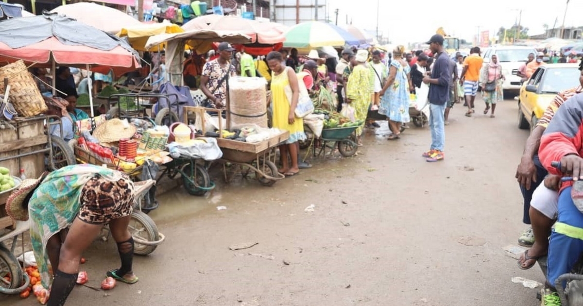 Les espaces publics à Douala - Magazine FORMES