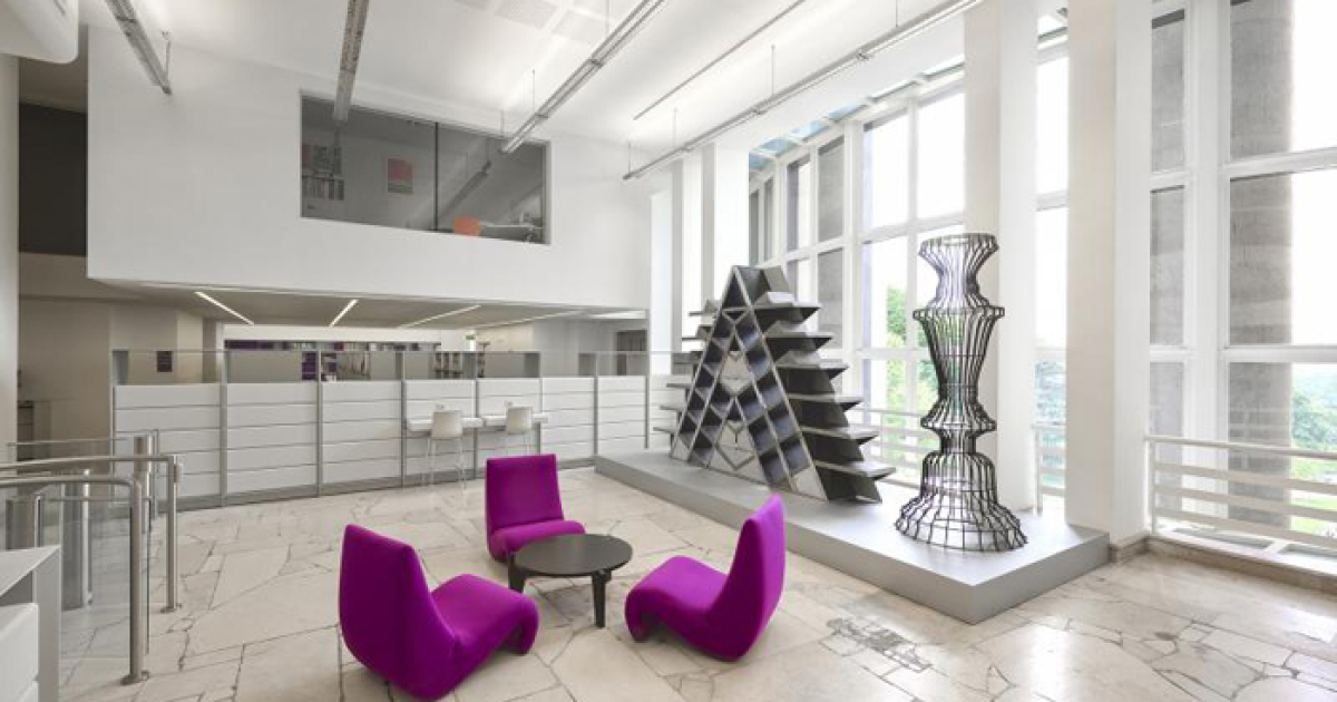 Le Mobilier d’architectes, 1960-2020 - Magazine FORMES